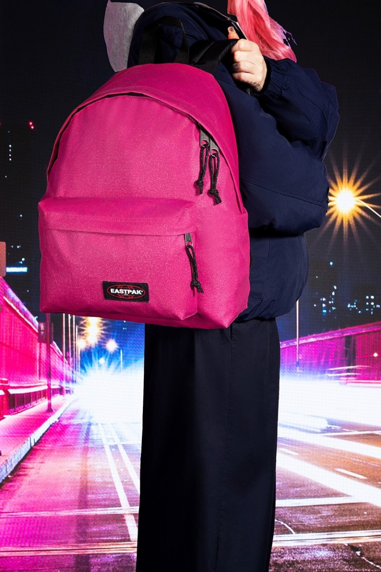 Eastpak illumine la saison des fêtes avec sa collection Holiday 2024 ...